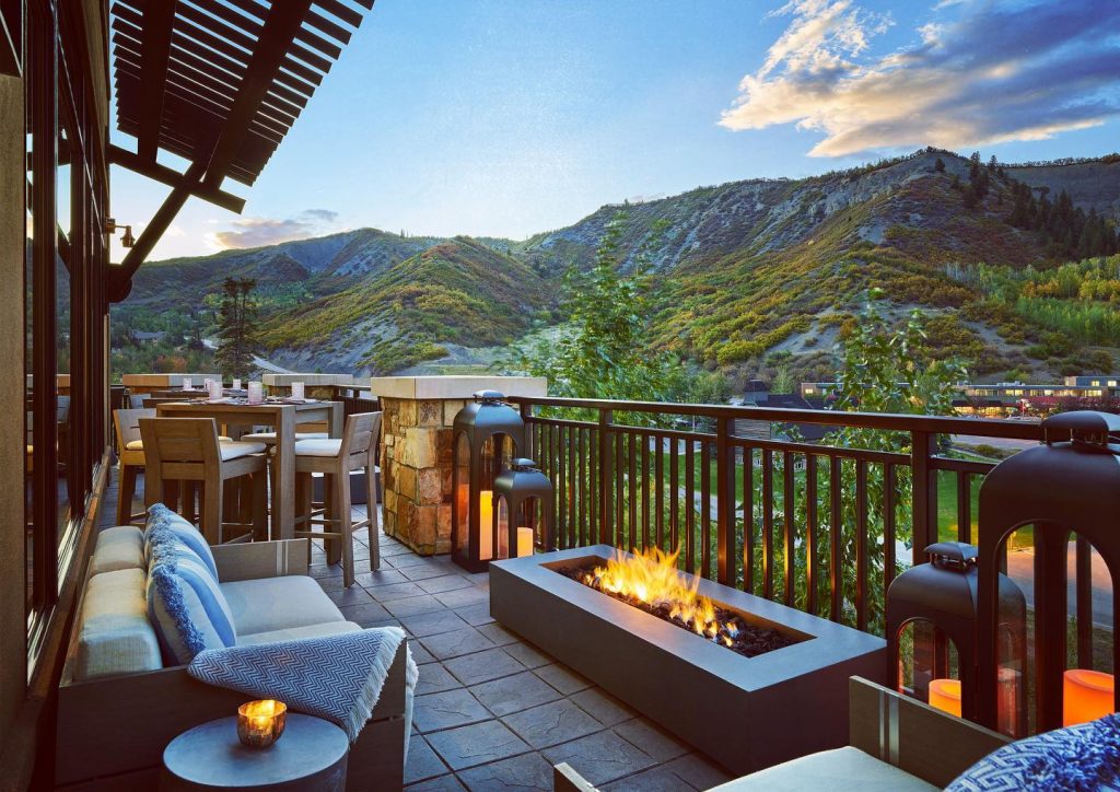 The Best Hotel Fireplaces - Galavante (Travel & Lifestyle Websit